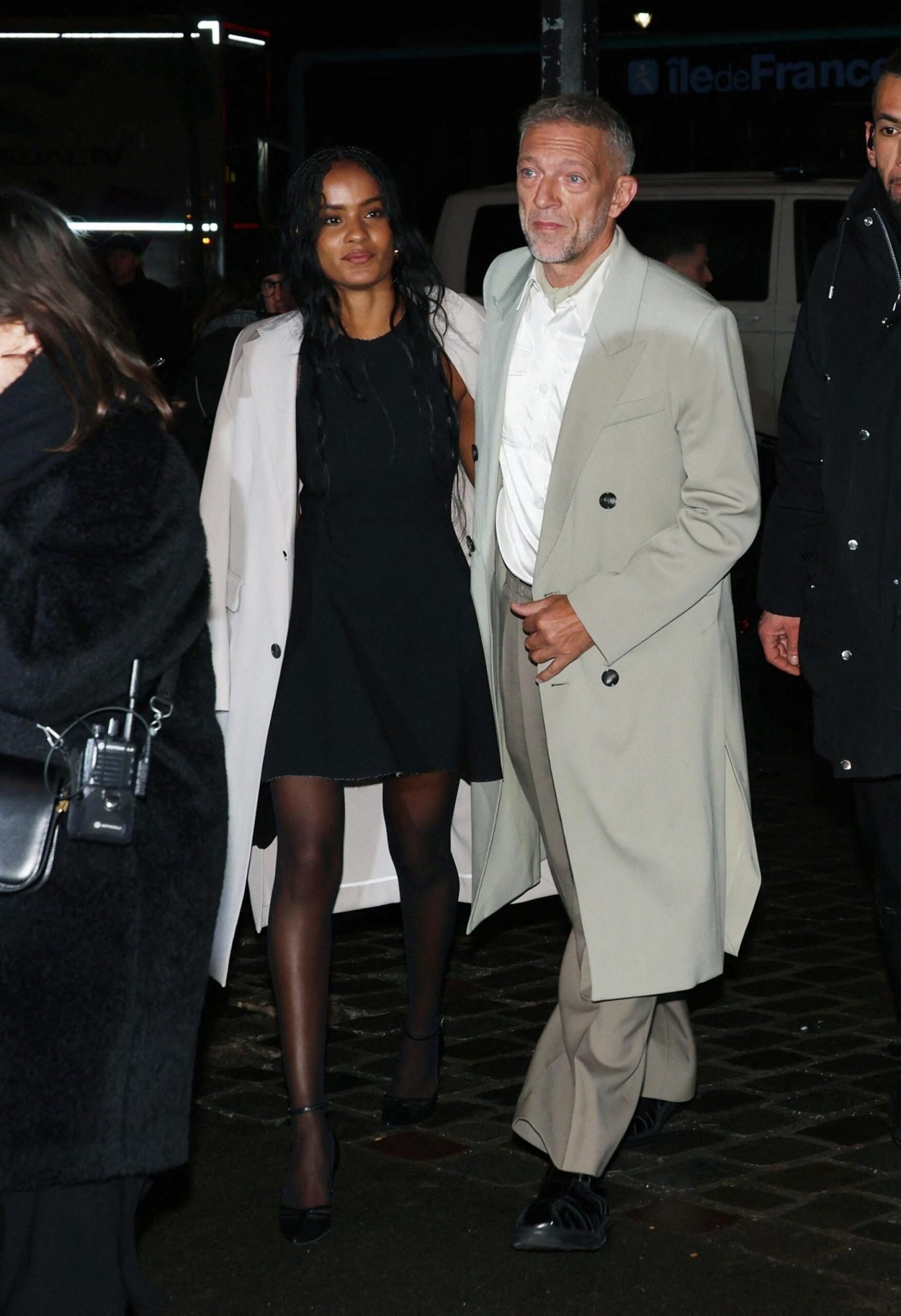 "Sogar schöner als Monica": Vincent Cassels Verlobte begeisterte Fans mit ihren ehrlichen ...